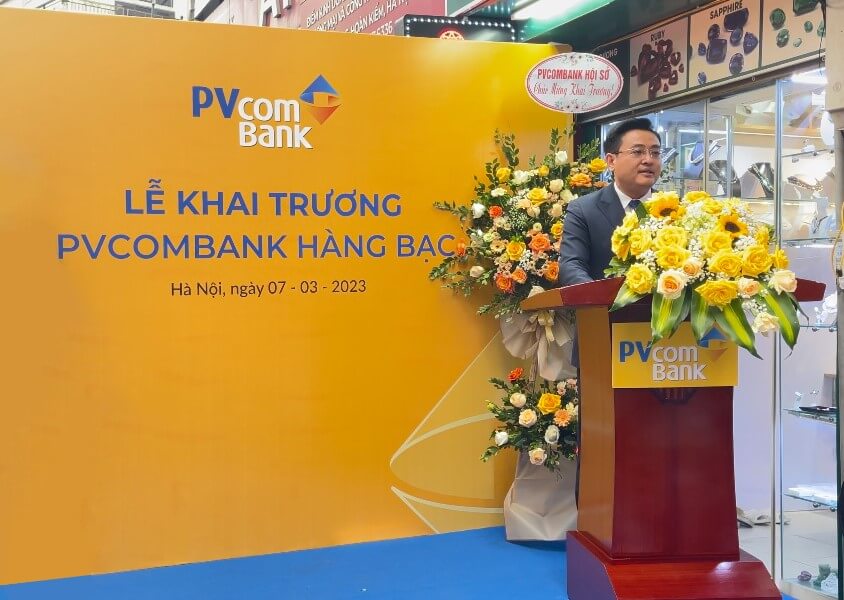 PVcomBank Hàng Bạc tưng bừng khai trương | Tin PVcomBank | Tin tức ...